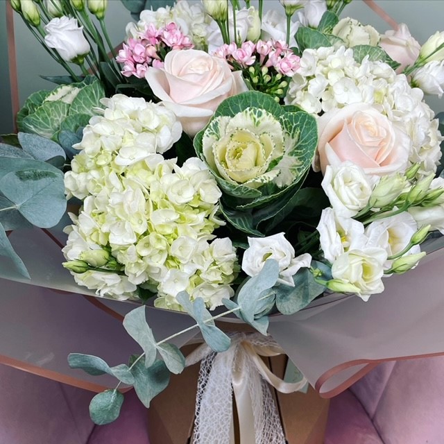 Florist Liverpool | Same day flower delivery when placed before 1pm!